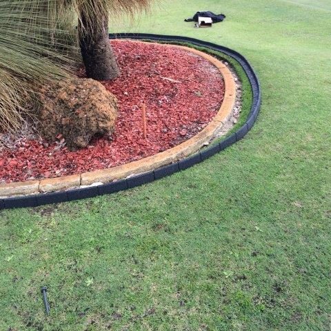 Barrier Edging by Enviro Blocks | Australia's Sustainable Garden Borders