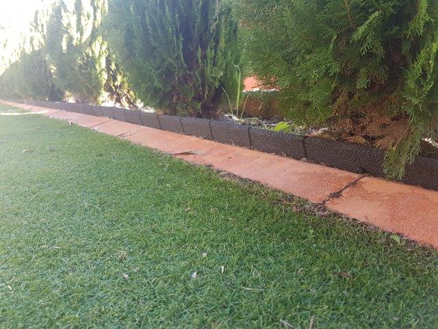 Barrier Edging by Enviro Blocks | Australia's Sustainable Garden Borders