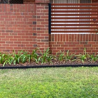 Barrier Edging by Enviro Blocks | Australia's Sustainable Garden Borders