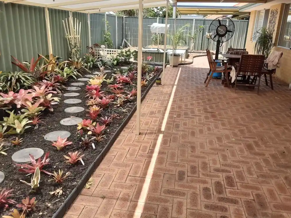 Garden Edging Ideas & Photos For Your Garden | Enviro Blocks