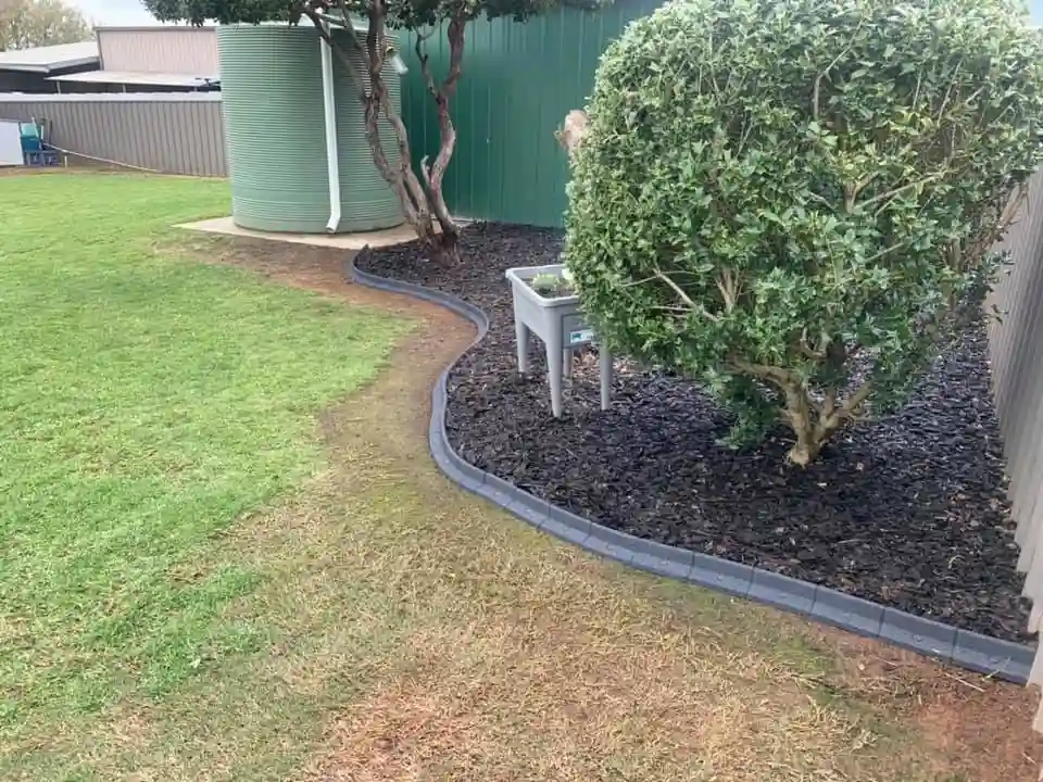 Garden Edging Ideas & Photos For Your Garden | Enviro Blocks